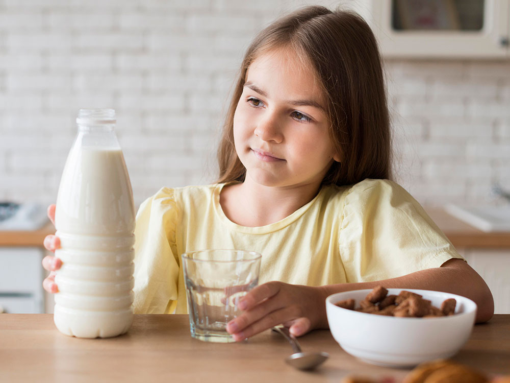 How to Navigate Food Allergies and Intolerances in Childhood ...